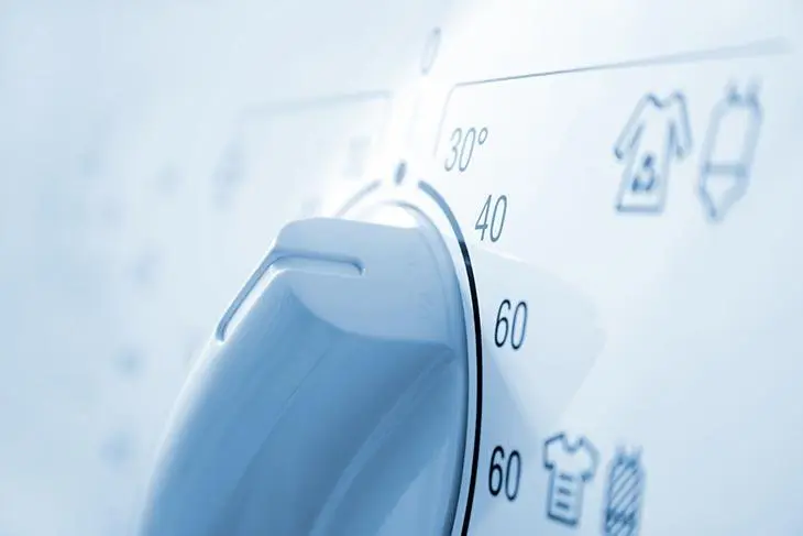 Laver le linge en machine à 40° est une mauvaise idée : voici pourquoi ...